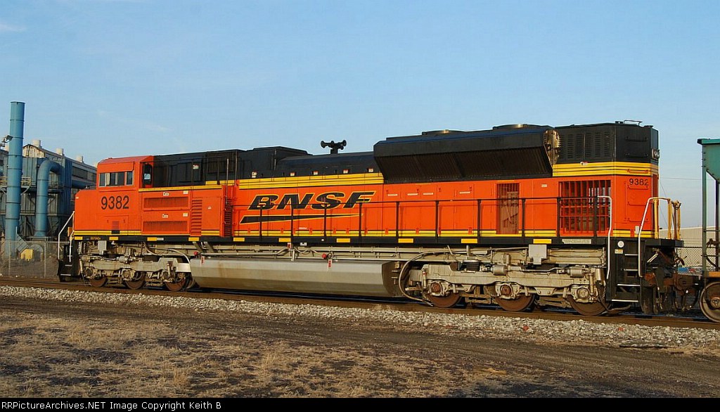 BNSF 9382